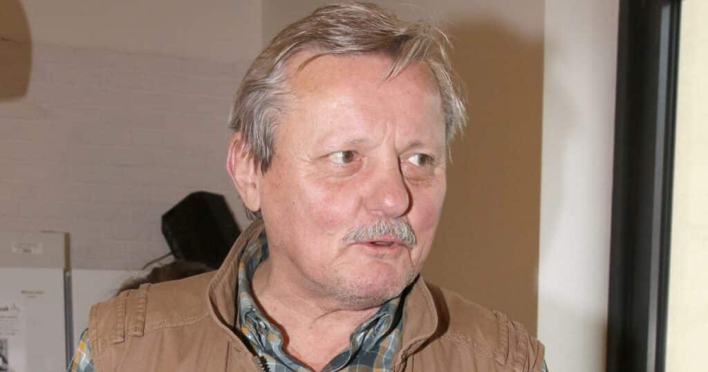 Ze syna Svatopluka Skopala je fešák. Místo na ledě září v televizi